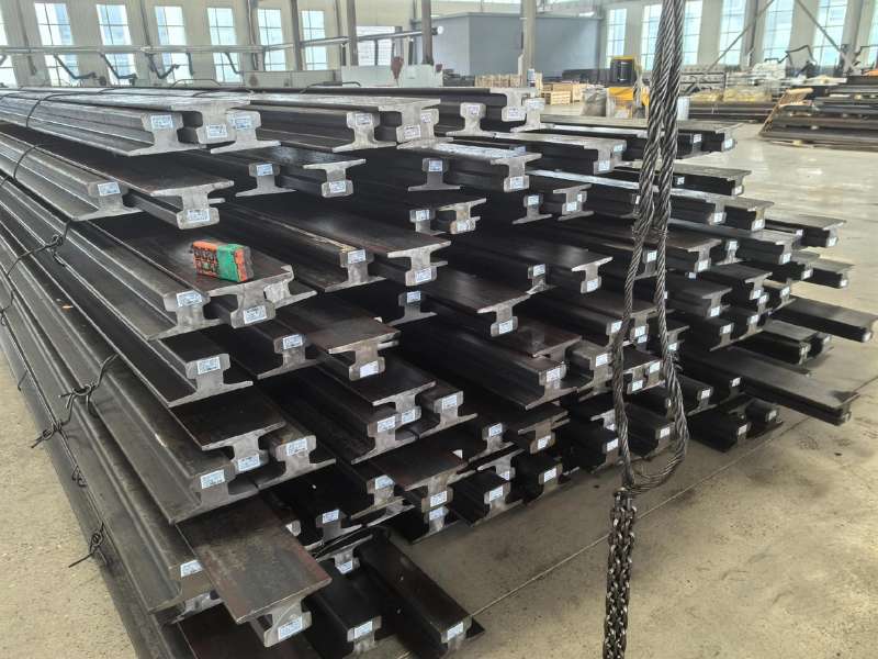 Crane Rail Sizes & Specifications